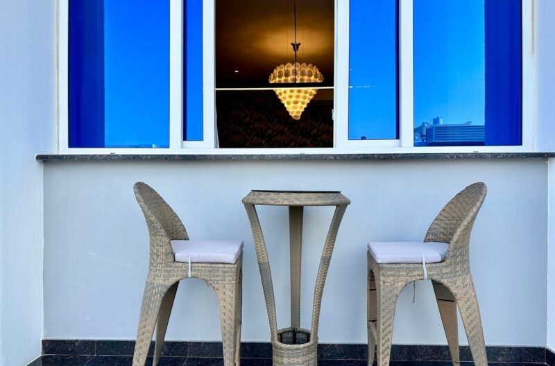 Luxury Ruwais Villa - BaytTravel